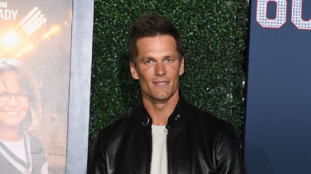 Newly Single Tom Brady Posts Thirst Trap Selfie in His Underwear: 'Did I Do It Right ...